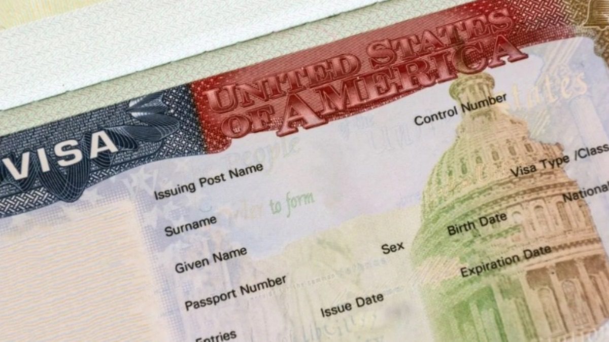 Establecen nuevos precios de la visa estadounidense para migrantes ...