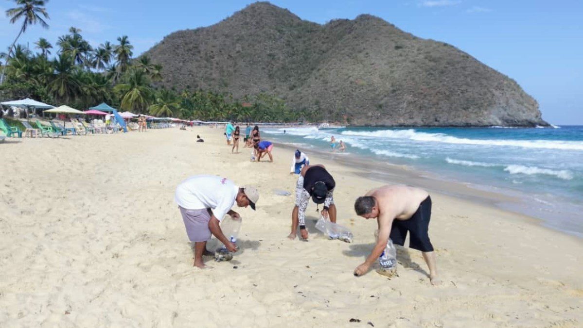 Derrame de petróleo en El Palito afectó a pescadores y bañistas de ...