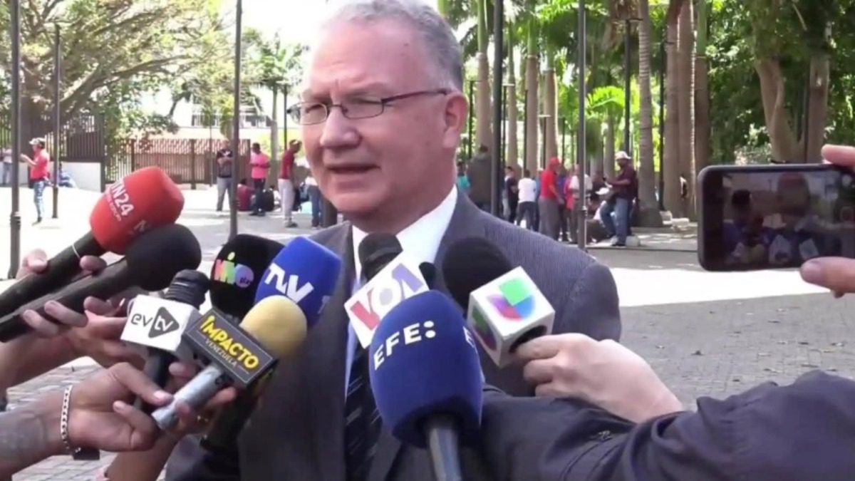 Perkins Rocha para El Helicoide: fue imputado por cinco delitos ...