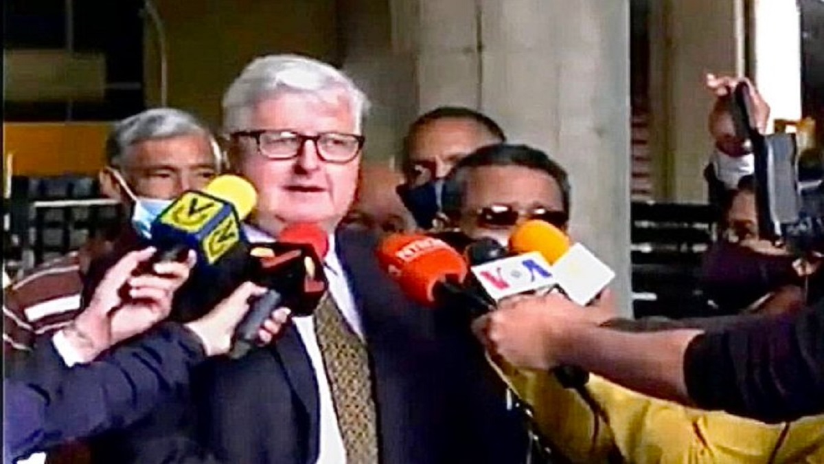 NADA QUE VER CON ESE SEÑOR: Partido Derecha Democrática Popular se ...