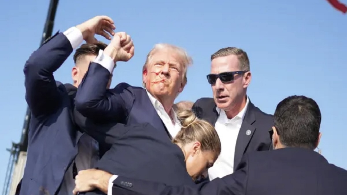 DONALD TRUMP REGRESA convertido en una estrella tras el atentado ...