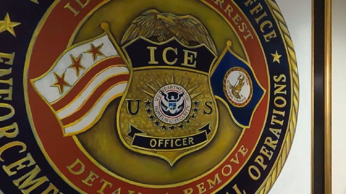 AGENTES del ICE aseguran que «INVESTIGARON» a cada migrante enviado a ...
